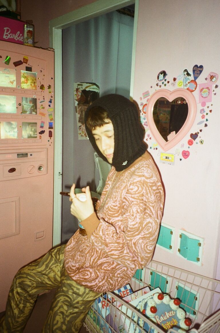 SKOLOR、新曲「NEWW」本日リリース ＆ MV公開 客演にFuturistic Swaver、awasetsu mona参加