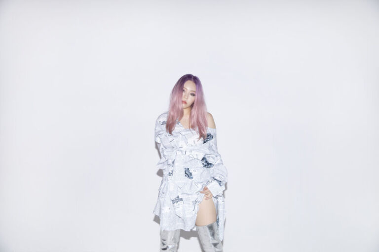 INTERVIEW / ちゃんみな - Spincoaster (スピンコースター)