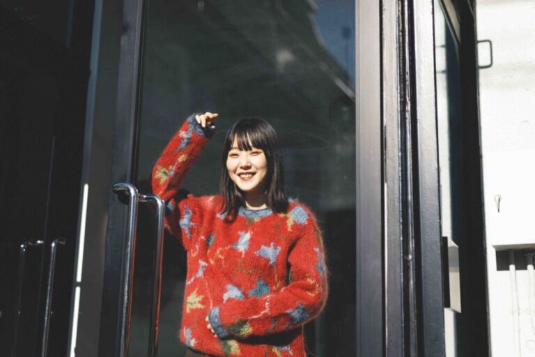 INTERVIEW / おかもとえみ - Spincoaster (スピンコースター)