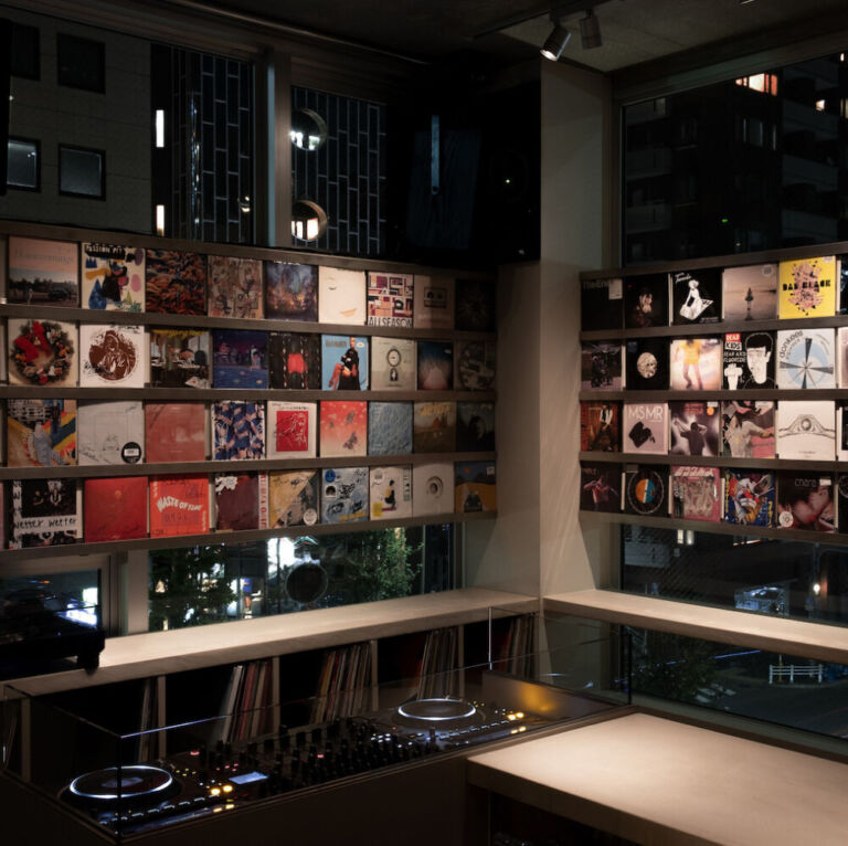 AssToro、「スマホ最後の作品集」となる2ndアルバム『Self-Assertive』本日リリース