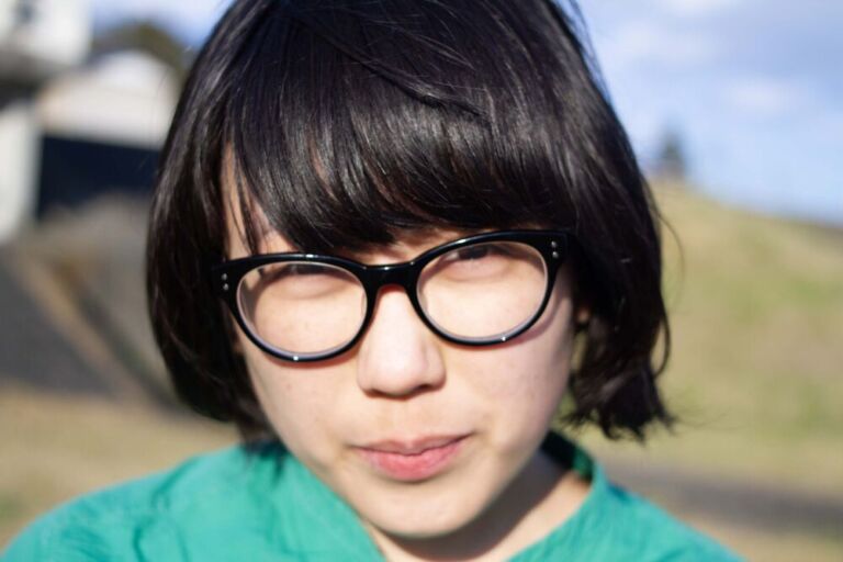 柴田聡子、1stアルバム『しばたさとこ島』ストリーミング解禁 - Spincoaster (スピンコースター)