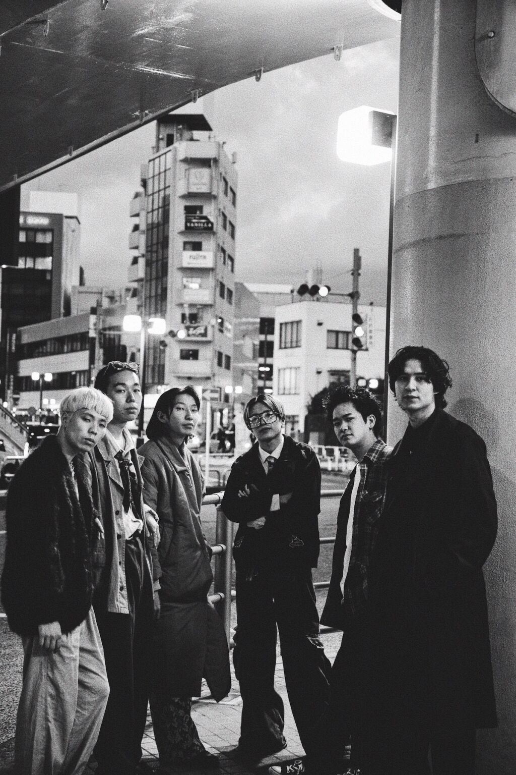 【INTERVIEW】Billyrrom ｜ 「迎合するのではなく、自らが信じる表現を」──加速する6人の“妄想と飛躍”