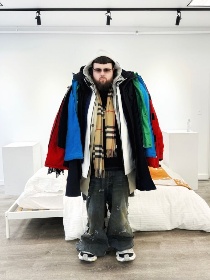 ラッパー・Joeyyが8時間寝続けるパフォーマンスアート展示を発表 - Spincoaster (スピンコースター)