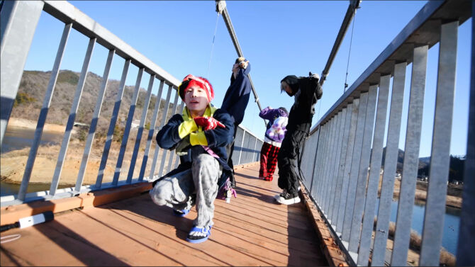 STARKIDS、壮大なダンスチューン“BIG HEAD”本日リリース ＆ MV公開