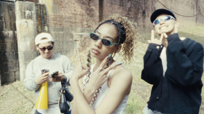 MFS、1stアルバム『COMBO』より“BINBO”MV公開 - Spincoaster (スピンコースター)