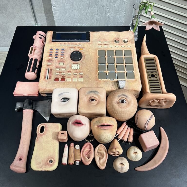 dooooの作品を体験できる「CAFE & BAR MOTHER FACTORY」が溝の口にオープン