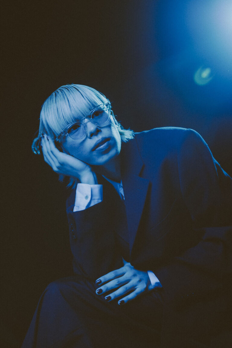 【INTERVIEW】luv ｜ ゆるい姿勢と鋭い感性。結成わずか1年でメジャーデビューを果たした新星バンドの魅力